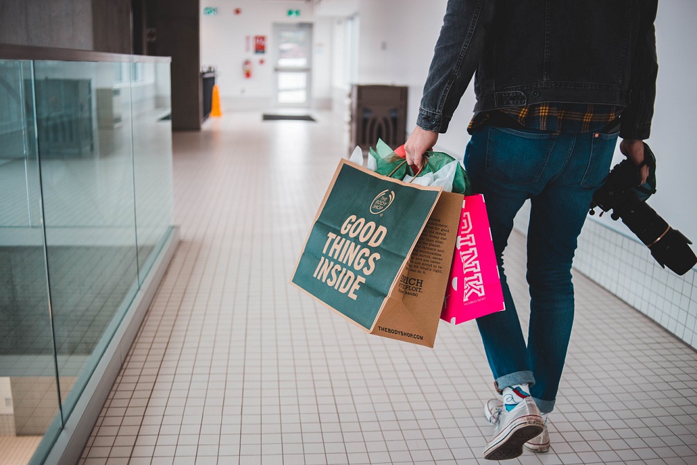 Winkels, restaurants en bars op luchthaven Zaventem - Parking bij Zaventem